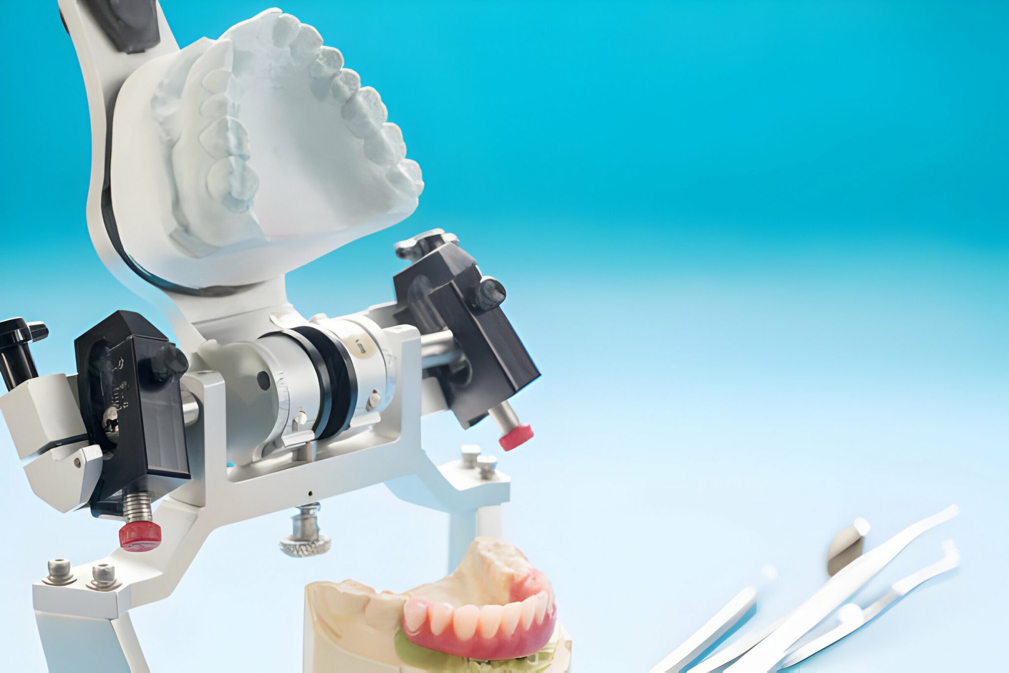 Advice on How to Eat While Wearing New Dentures